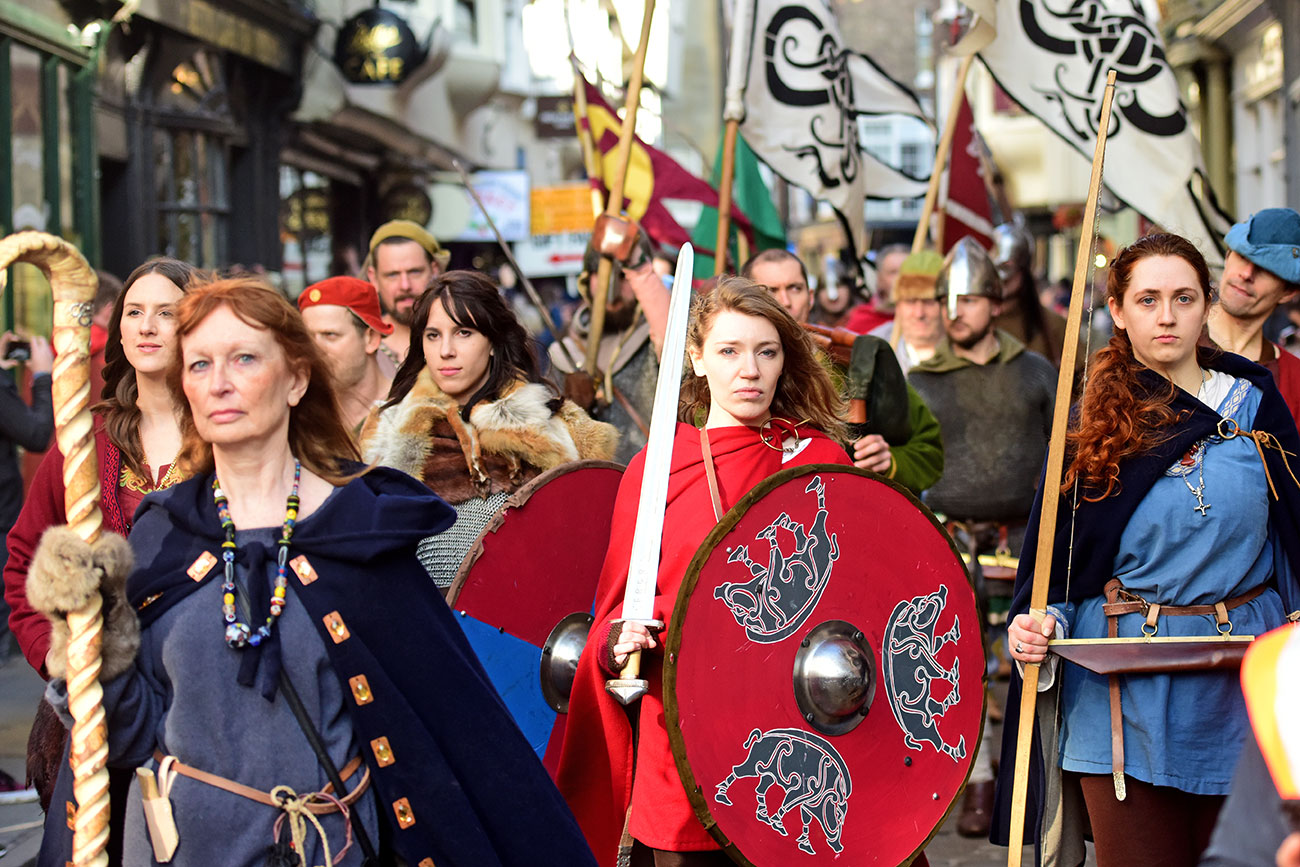 Nine pix: Spectacular fireworks and big crowds at the Viking Fest ...