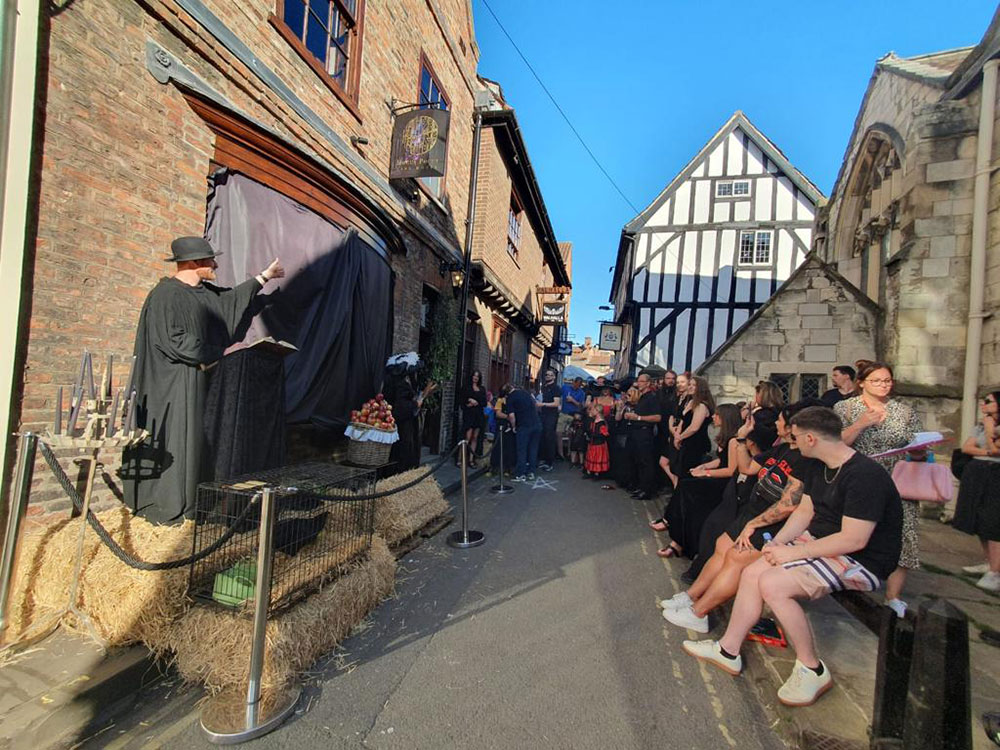 15 extraordinary pictures as York hosts its first witches coven ...