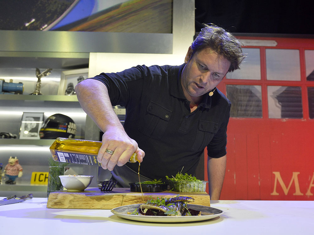 Top York chef backs North Yorkshire star James Martin amid bullying ...