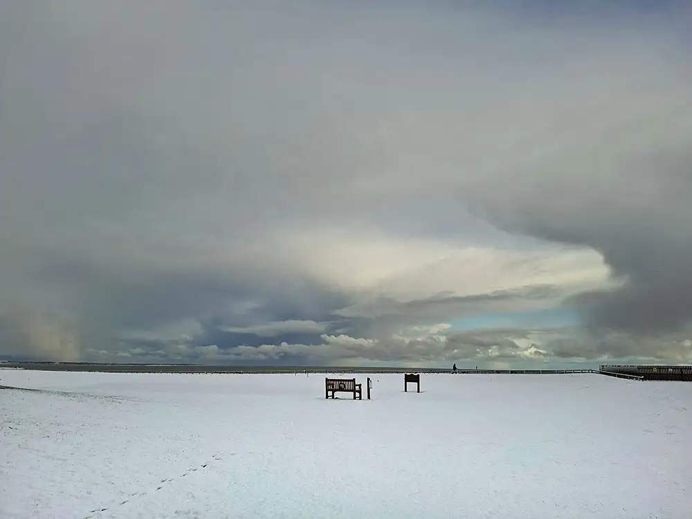 Amazing wintry pictures show the snowy conditions in North Yorkshire ...
