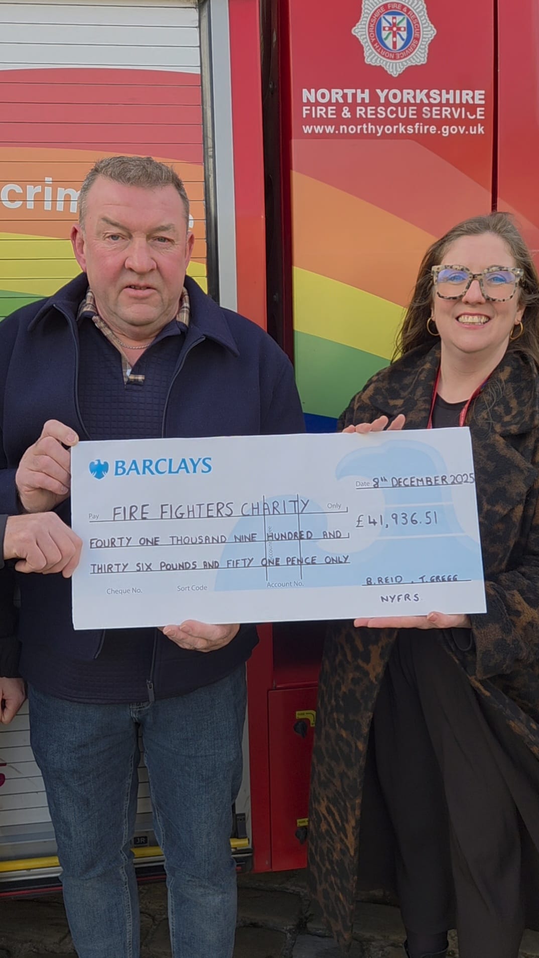 York fireworks display raises 'phenomenal' amount for charity | YorkMix | YorkMix