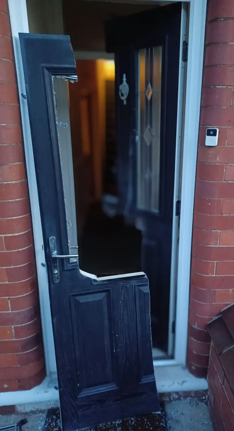 Three people arrested after drugs raid in Filey | YorkMix | YorkMix